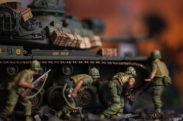Book Review: David Levinthal's Vietnam